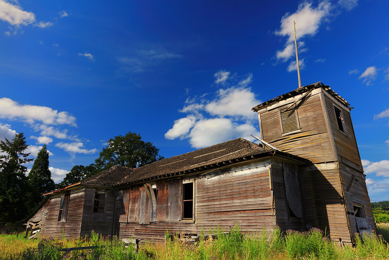 Kinton Is The Absolute Creepiest Ghost Town In Oregon