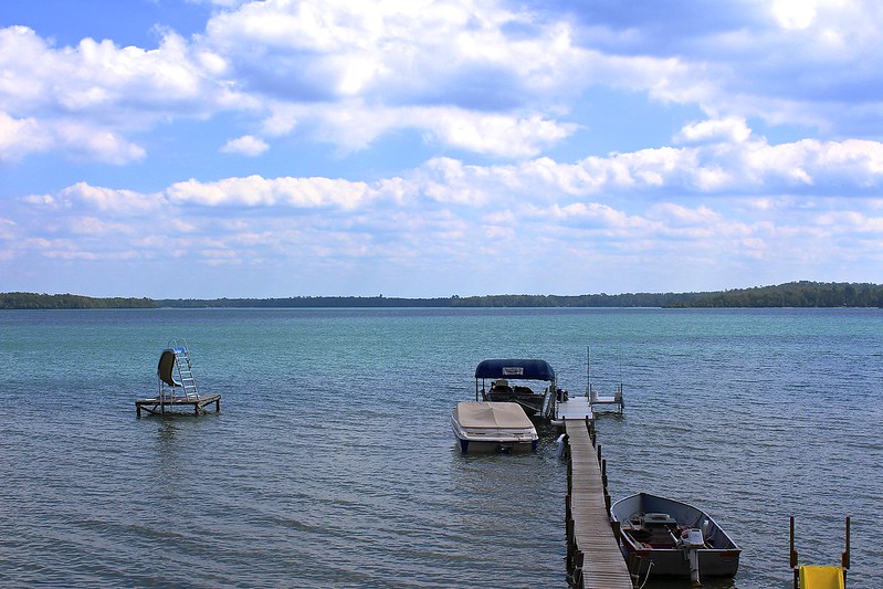 Deer Lake In Minnesota Has Clear Waters That Rival The Caribbean