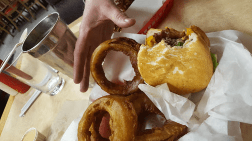 Giant Burger In Oregon, Home Of The 5 Pound Burger, Is A Foodie Feat