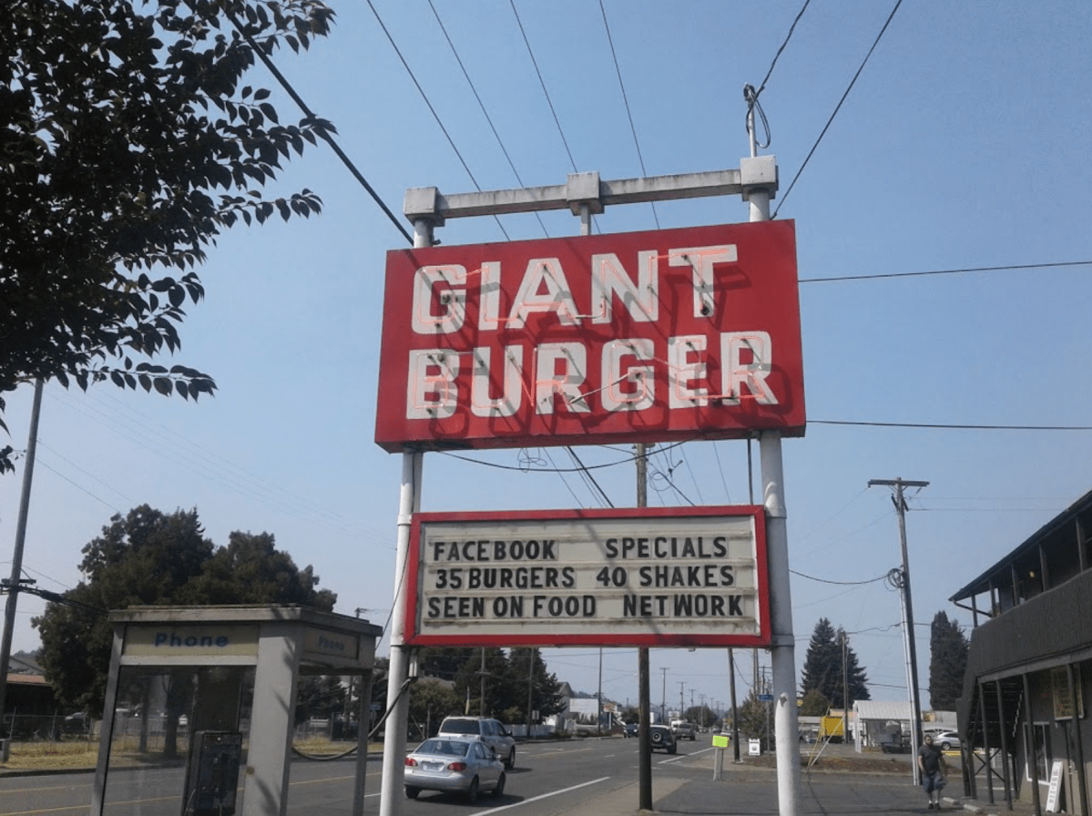 Giant Burger In Oregon, Home Of The 5 Pound Burger, Is A Foodie Feat