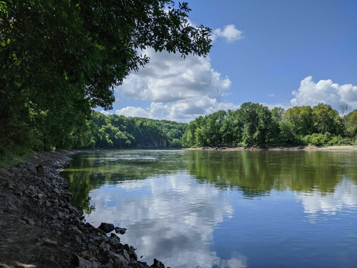 Cedar Cliff Trail Is An Easy Hike With An Incredible View