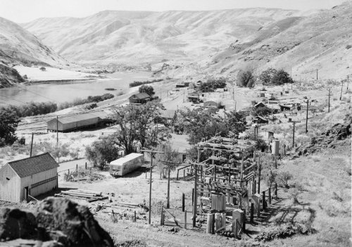 Robinette Is An Underwater Ghost Town Hiding In Oregon