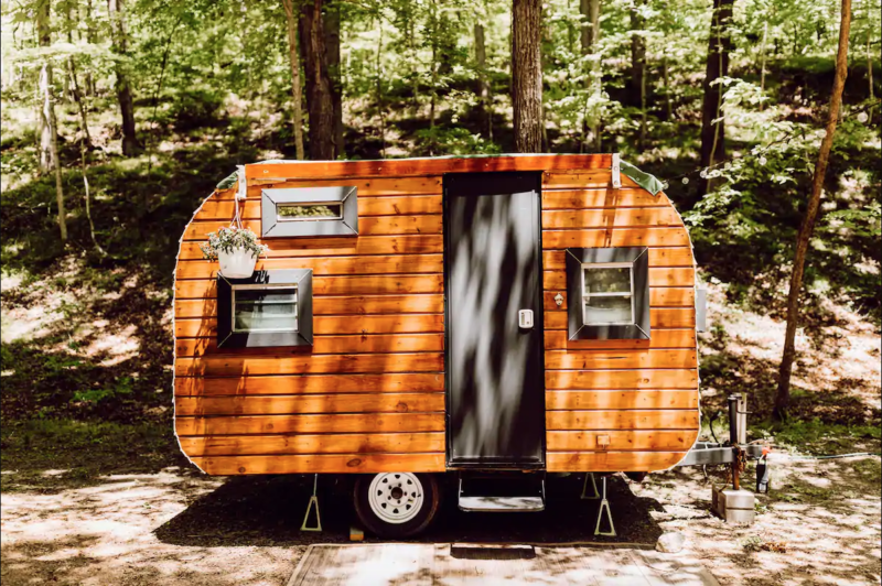 Charming Vintage Camper for Glamping in Brown County, Indiana