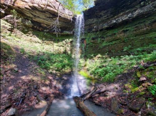 This Arkansas Waterfall Road Trip Takes You To 13 Waterfalls