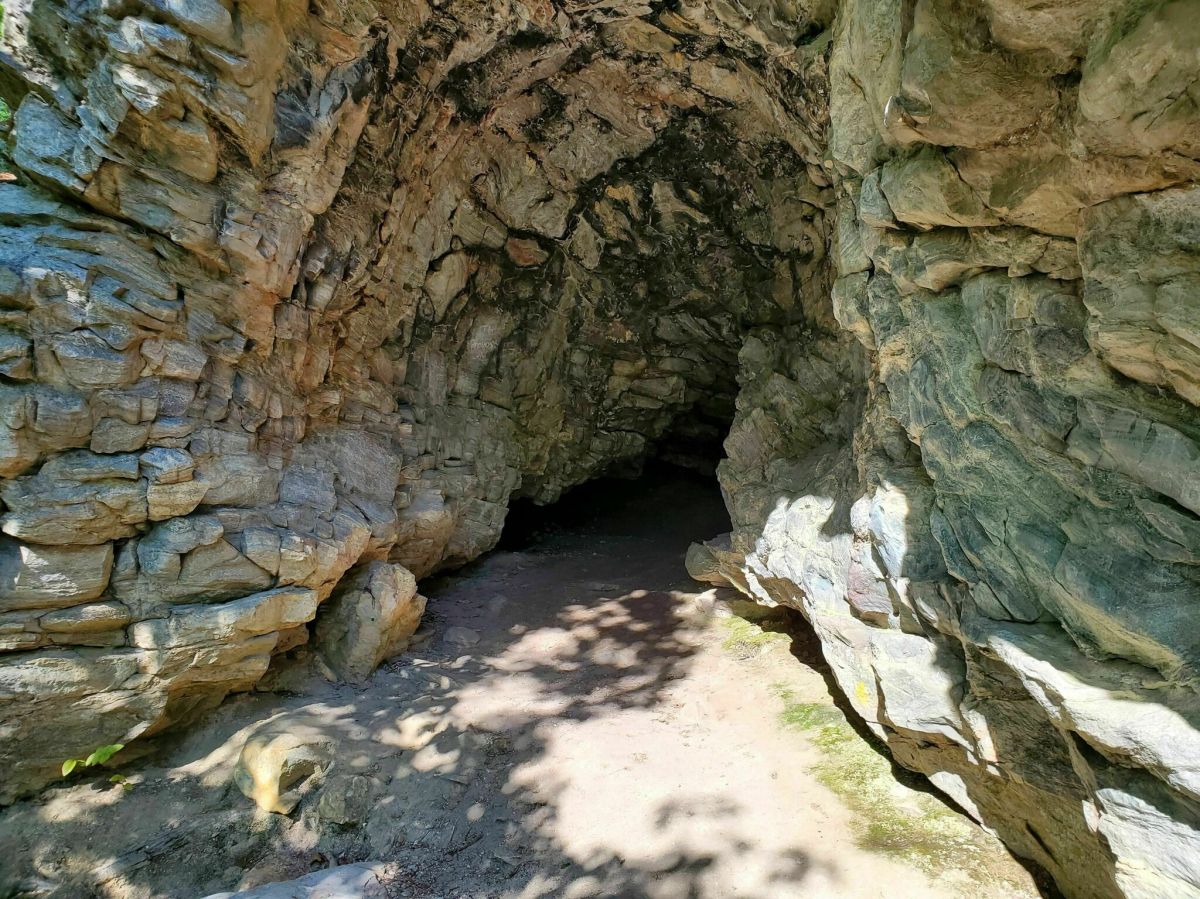 Hike To A Historic Cave In North Carolina On The Tory's Den Trail