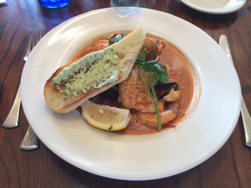 Dine On The Best Seafood In Maine At These 9 Coastal Restaurants