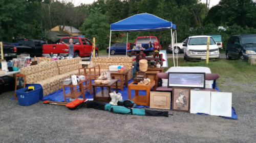 Brumwell's Flea Market In Pasadena: Big Enough To Shop All Day