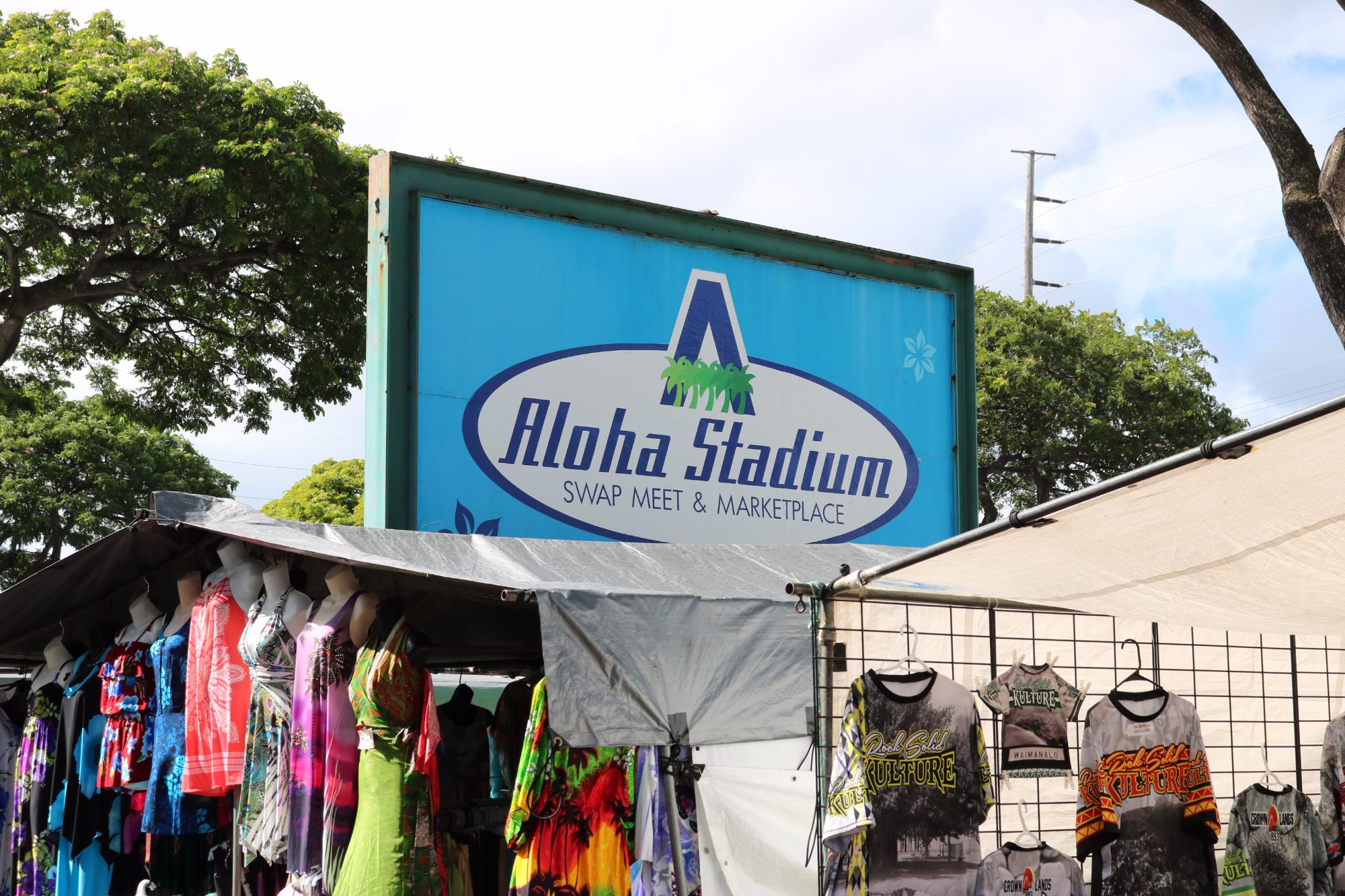 Aloha Stadium Flea Market The Aloha Stadium Swap Meet All You Need