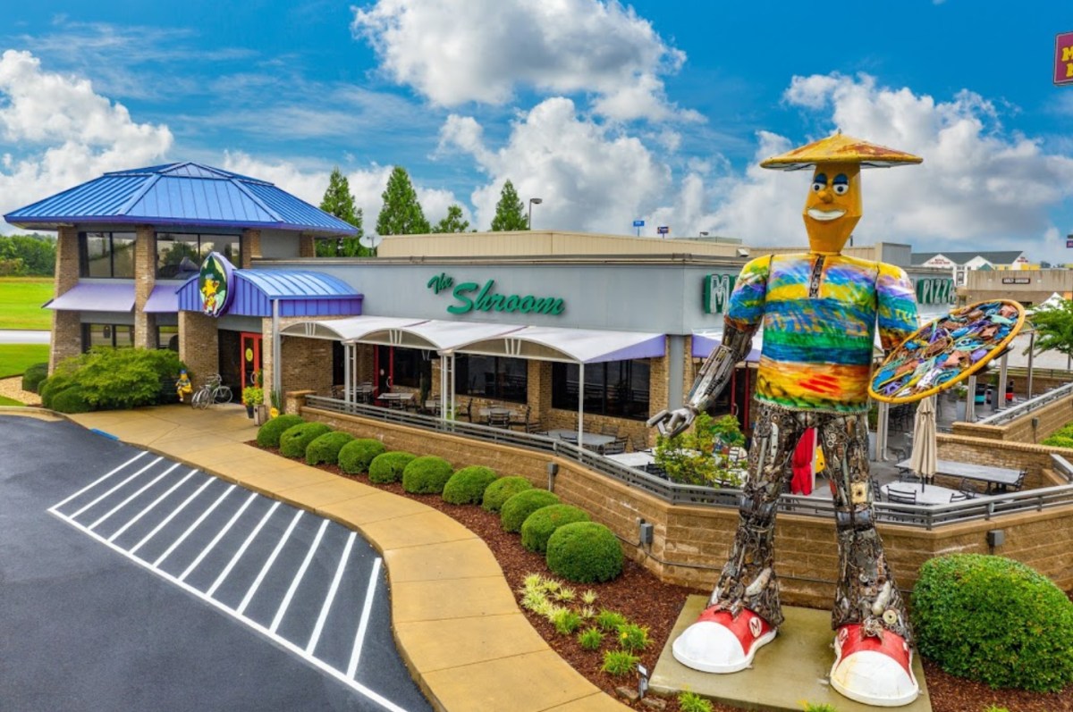 Mellow Mushroom: A Hippie-Themed Restaurant In Alabama