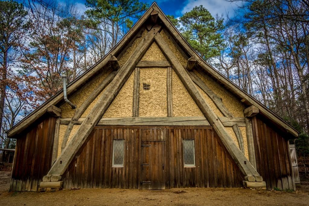 Jamestown Glasshouse: Glassblowing Demonstrations In Virginia