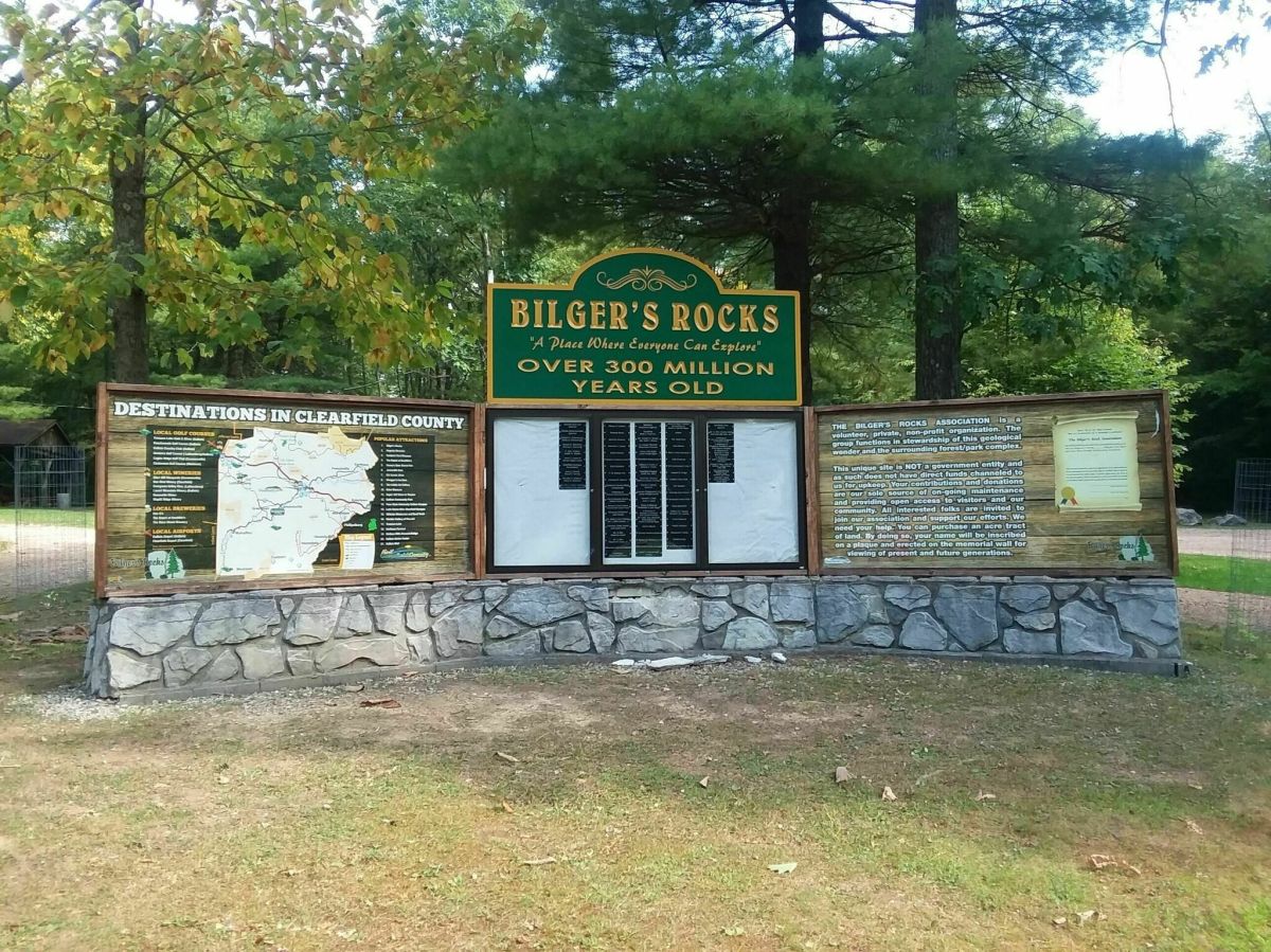 Hike Through This Rock Maze Near Pittsburgh For An Adventure