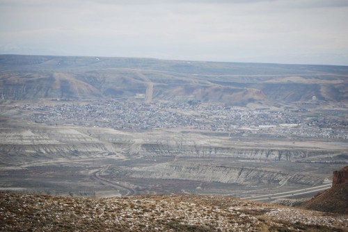Explore Pilot Butte Wild Horse Scenic Loop in Wyoming