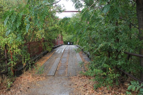 The Old Alton Bridge Is One Of The Most Haunted Bridges In Texas