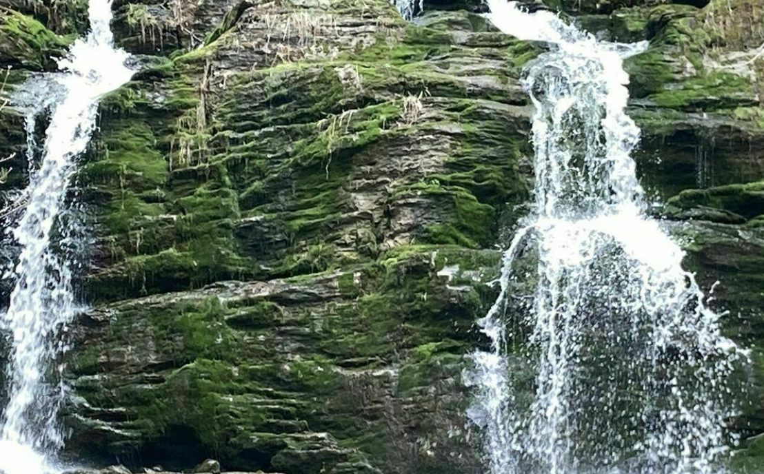 Take A Short And Sweet Hike To This Stunning Waterfall In Vermont