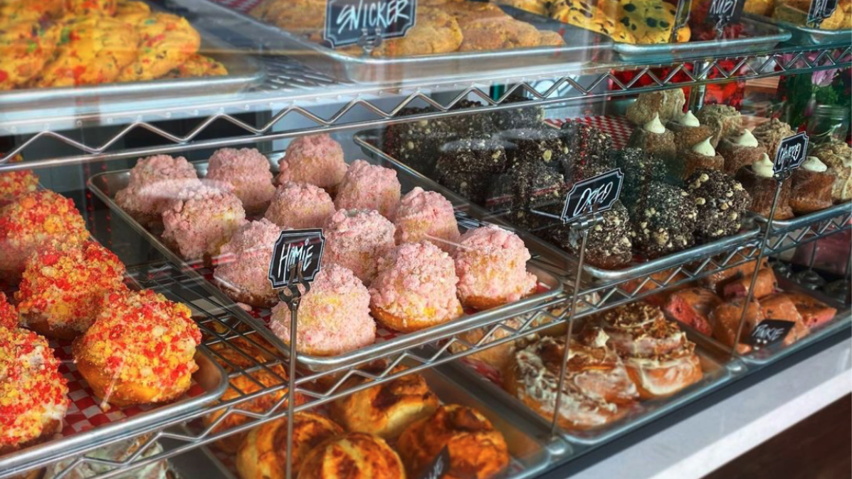 Fattys Is An Eccentric Bakery In Nevada That's Famous For Upside-Down ...