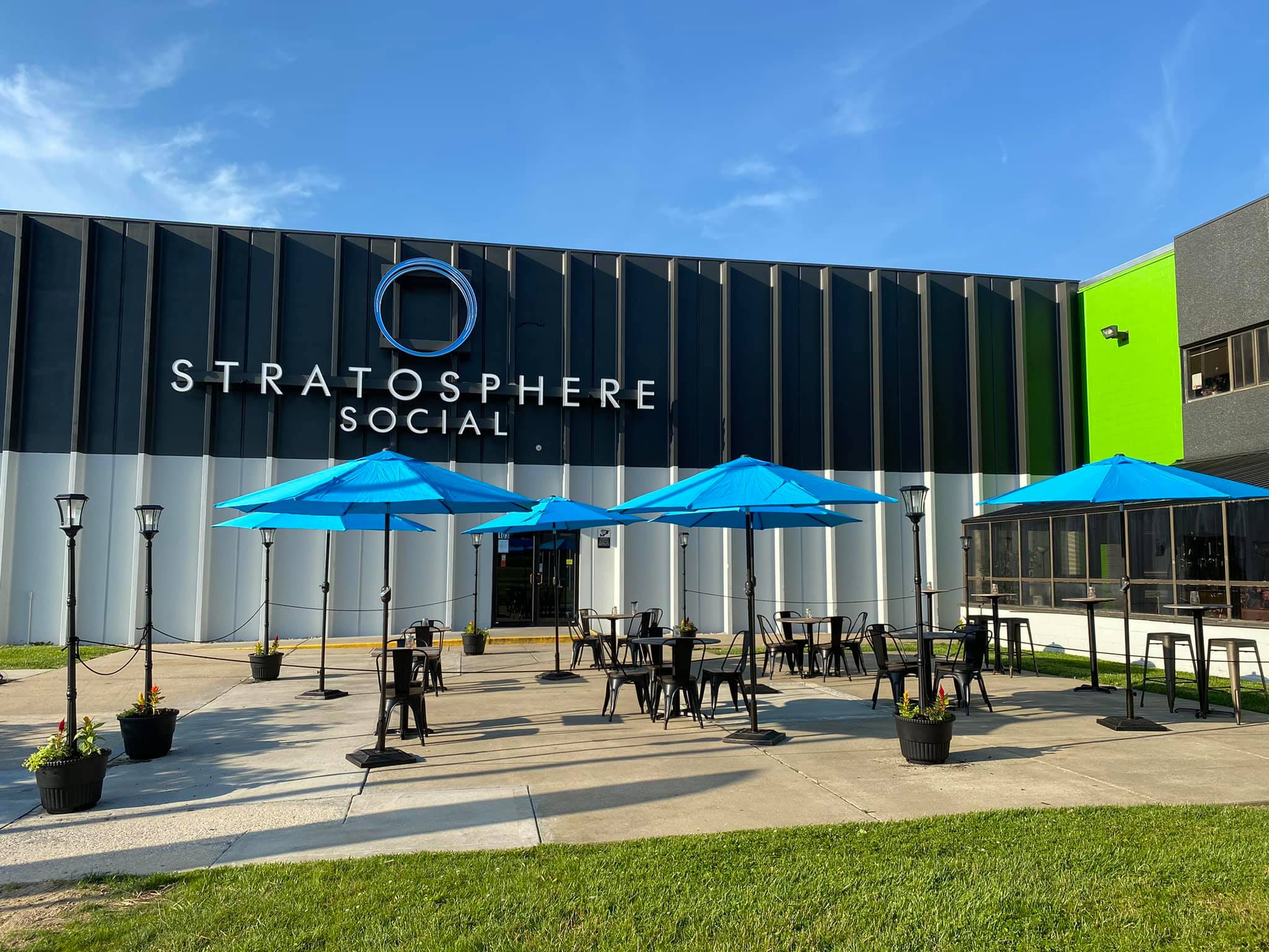 This Arcade, Bar, And Entertainment Center In Maryland Will Take You ...