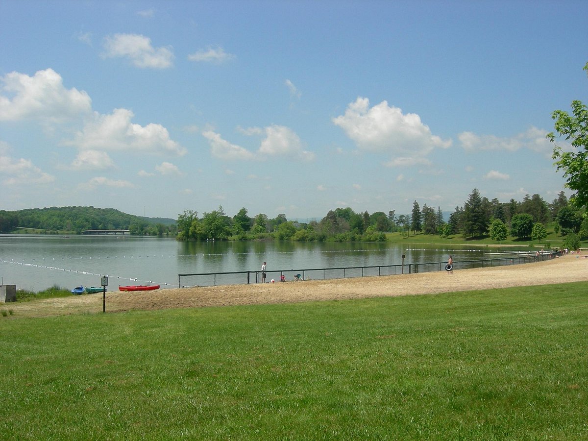 Wade In The Refreshing Waters On The Scenic Beach At Shawnee State Park ...