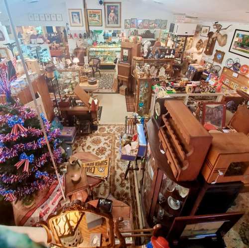 Route 88 Antique Exchange Is The Perfect Day Trip Near Pittsburgh
