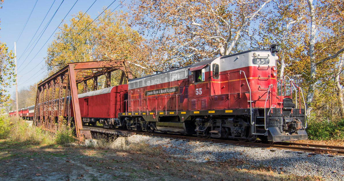 7 Charming Fall Train Rides In Ohio For A Unique Outing