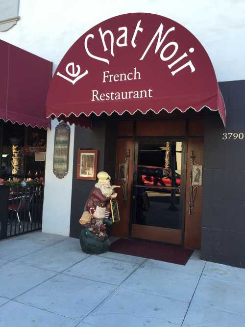 Date Night In SoCal Is Sure To Be Absolutely Memorable At Le Chat Noir