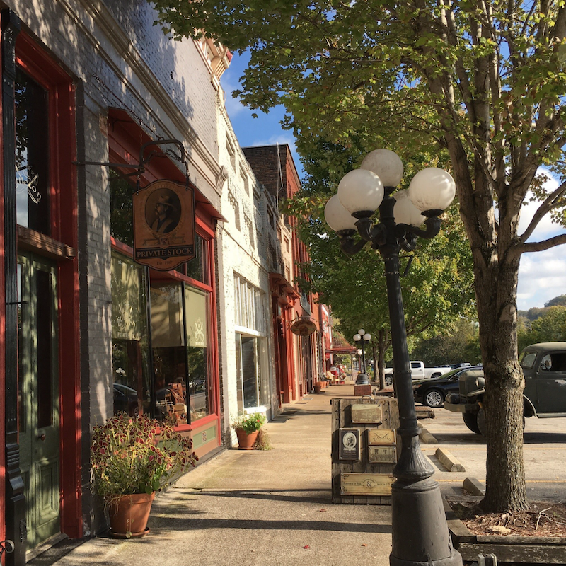 Enjoy The Lynnville Blackberry Festival In Tennessee This Summer