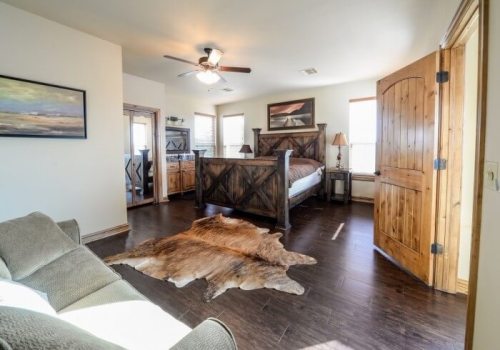 Cozy Lakeside Cabins at CrossTimbers Marina on Skiatook Lake
