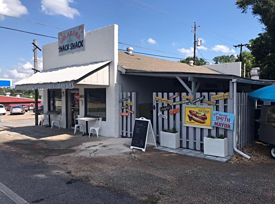 Enjoy New Orleans-Style Food At This Alabama Snack Shack