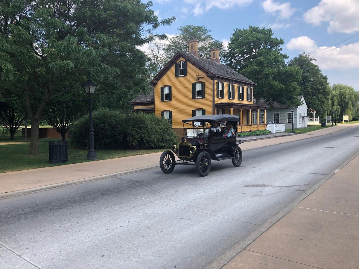 Here Are 7 Historic Villages To Explore In Metro Detroit