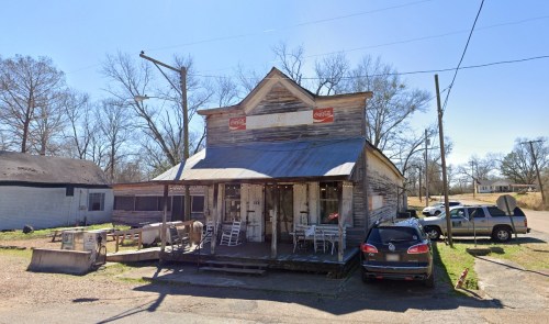 H.D. Gibbes And Sons In Mississippi Is A Charming General Store