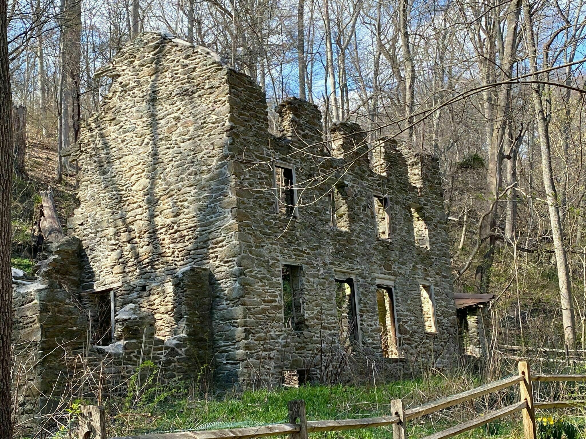 A Mysterious Woodland Trail In Pennsylvania Will Take You To Tenement ...