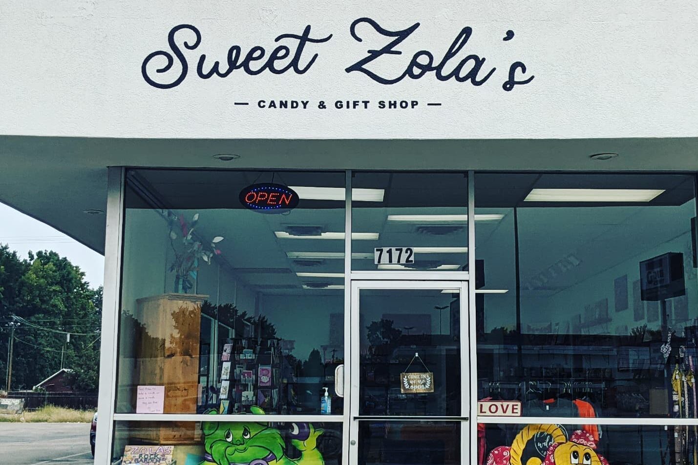 Pay A Visit To Sweet Zola’s, A Candy Shop In Idaho With An Inclusive ...