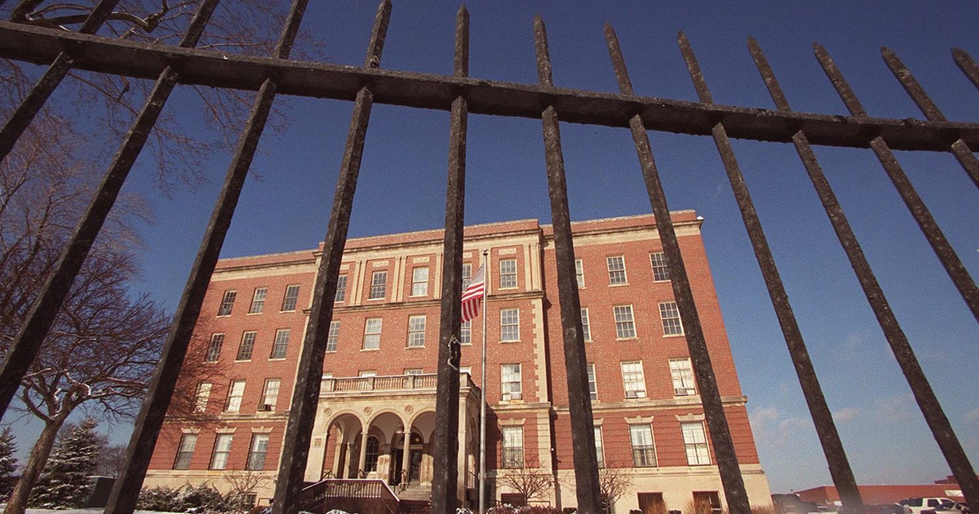 Step Inside The Abandoned Eloise Asylum For An Immersive Haunted ...
