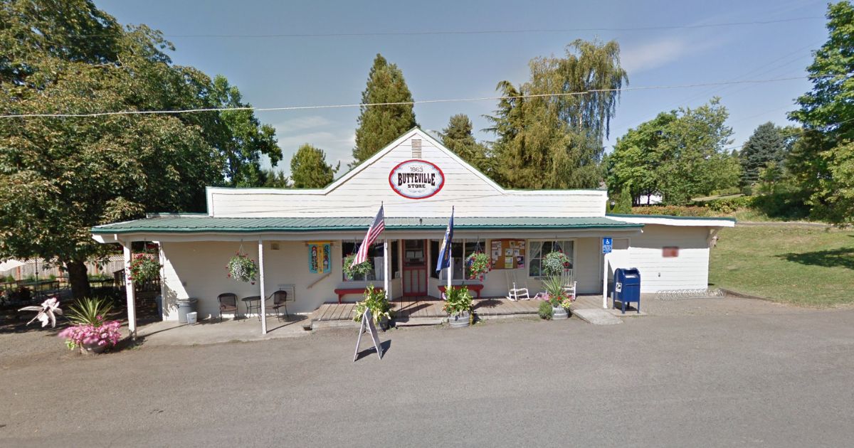 Butteville General Store In Oregon Is Like Stepping Back In Time