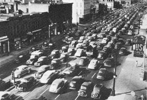 Here Are 11 Vintage Photos From Detroit In The 1940s