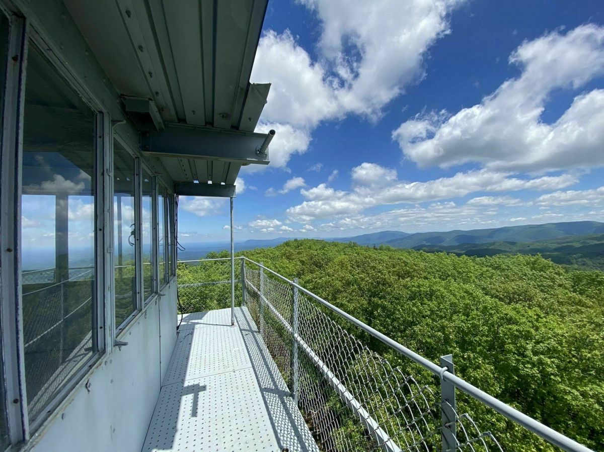 Hike To A Fire Tower Along The Grassy Mountain Tower Trail In Georgia