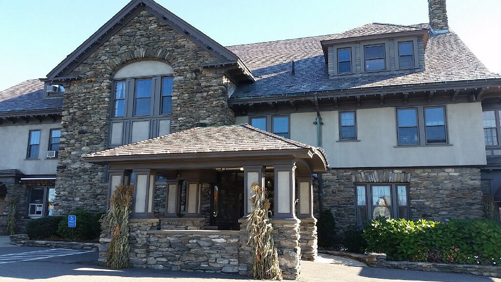 Hebert Candies Is A Mansion Filled With Handmade Chocolate And Candies ...