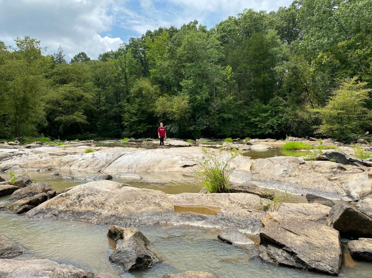 The Rocky Creek Trail In South Carolina Leads Over Huge Rocky Outcrops ...