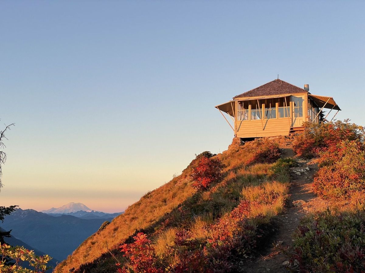 Views From A Lookout Tower Cabin In Washington%%page%% %%sep%% %%sitename%%
