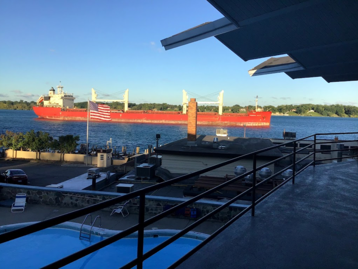 Blue Water Inn Is One Of The Best Waterfront Hotels In Michigan