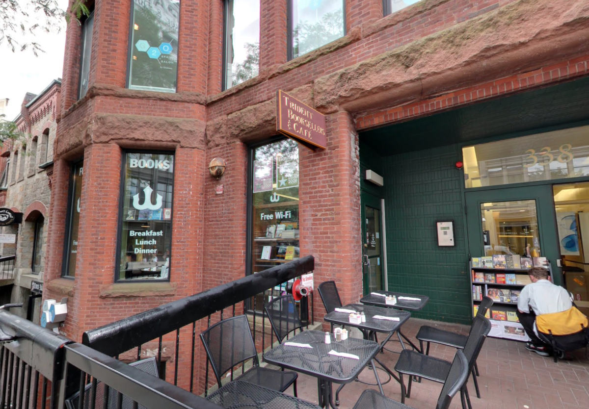 Tridents Booksellers In Massachusetts Sells Books And Wine