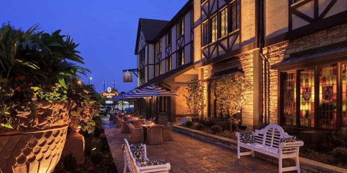 9 Unique Restaurants In Missouri For Your Bucket List