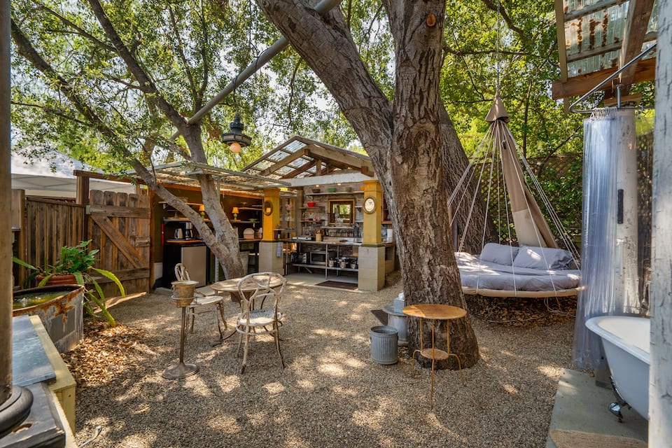 Stay Overnight At This Unconventional Treehouse In Southern California