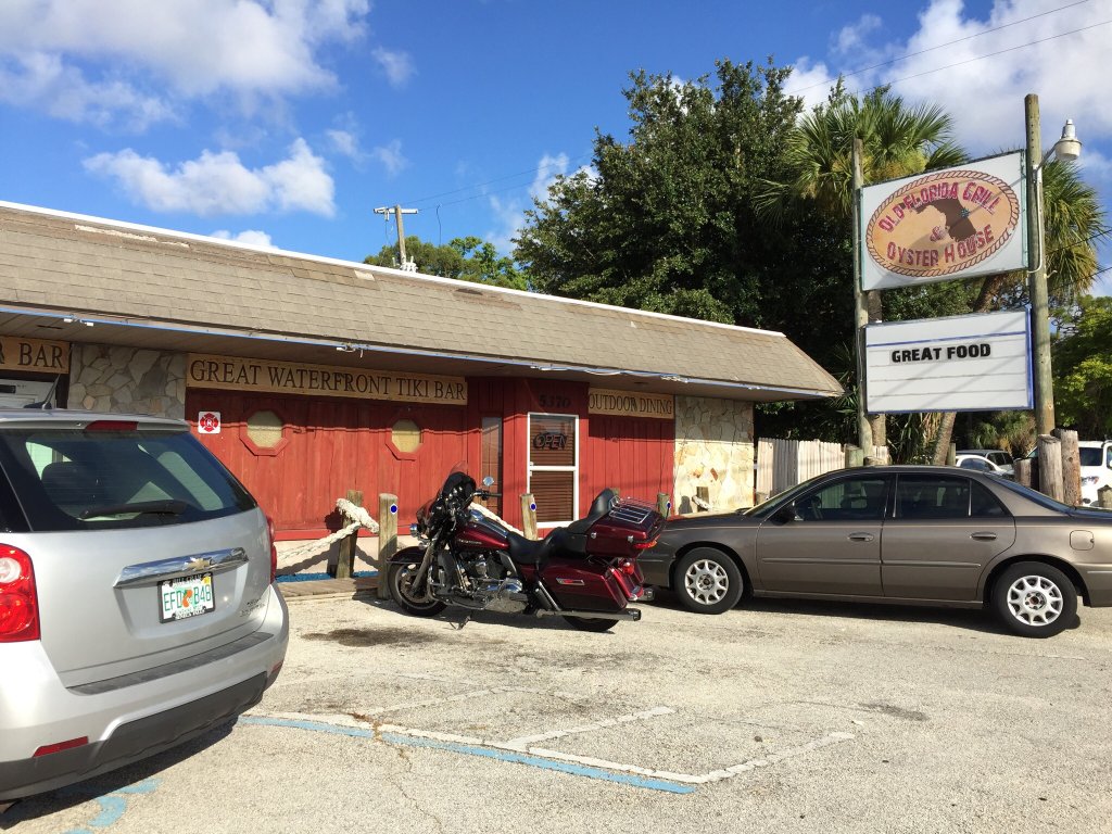 Visit These 7 Best Fried Fish Restaurants In Florida