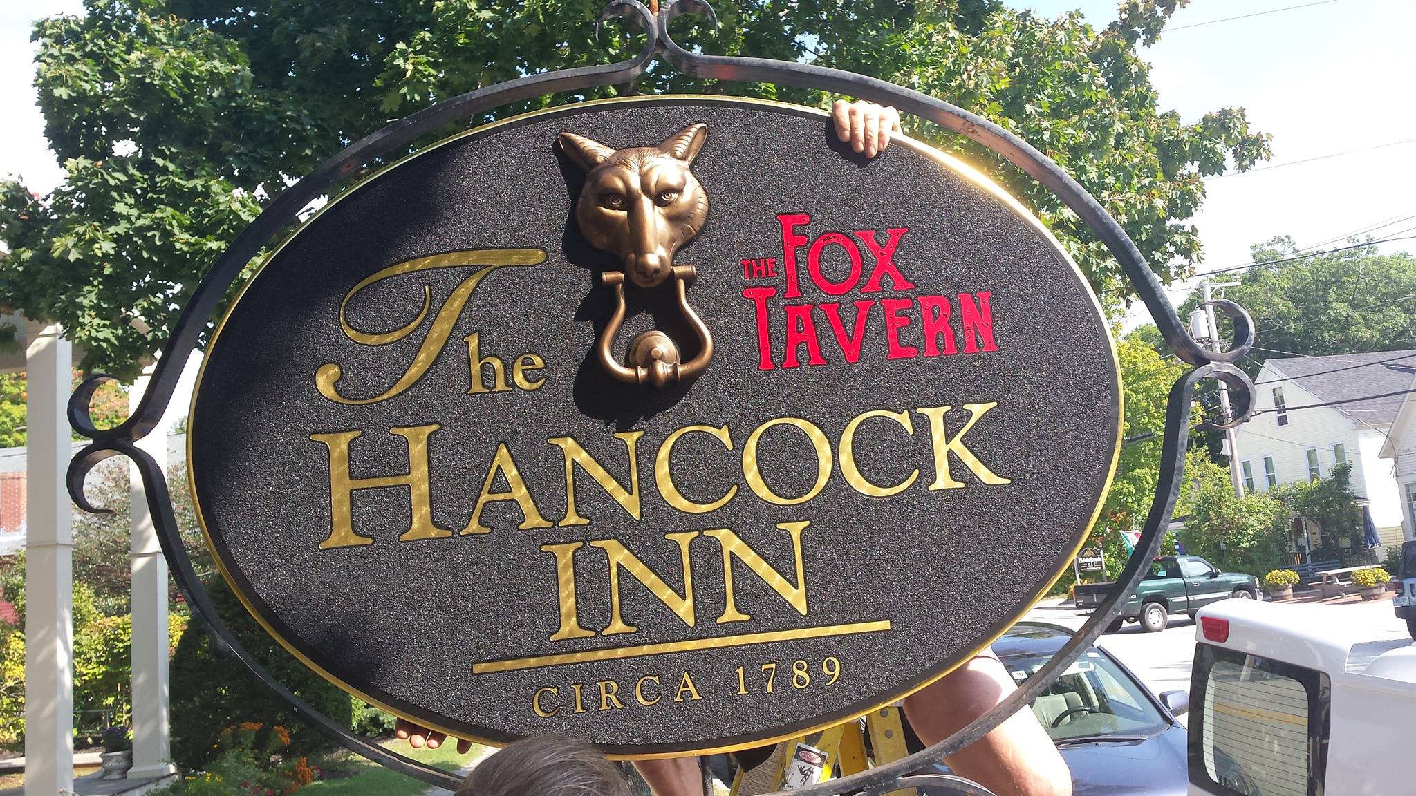 The Oldest Restaurant In New Hampshire Has a Resident Golden Retriever ...