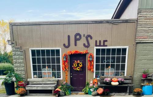 JP's Saloon In Ohio Is Worth The Drive From Anywhere