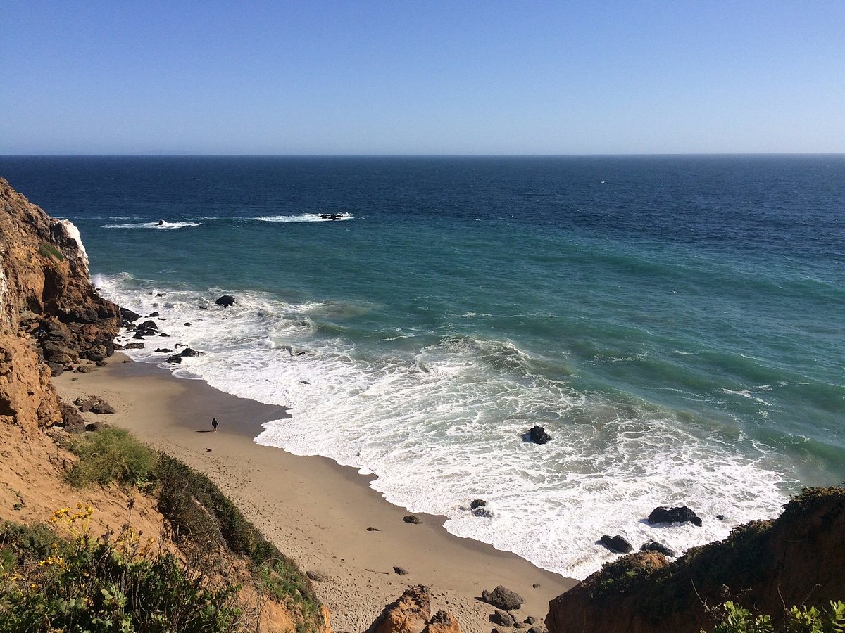 Point Dume Cove Trail In Southern California Has Overlook Views