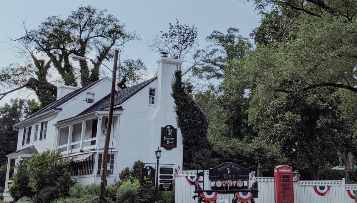 Hunter's Head Tavern In Virginia: An Off-The-Beaten-Path Restaurant