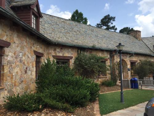 Country Kitchen At Callaway Gardens: Shop, Dine, & Stroll