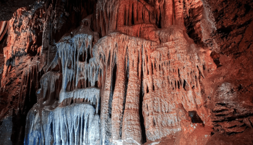 Crystal Grottoes Caverns Is A Fascinating Cave Tour In Maryland