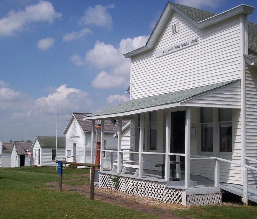 Step Back In Time To Iowa's Pioneer Days At This Historic Village Museum